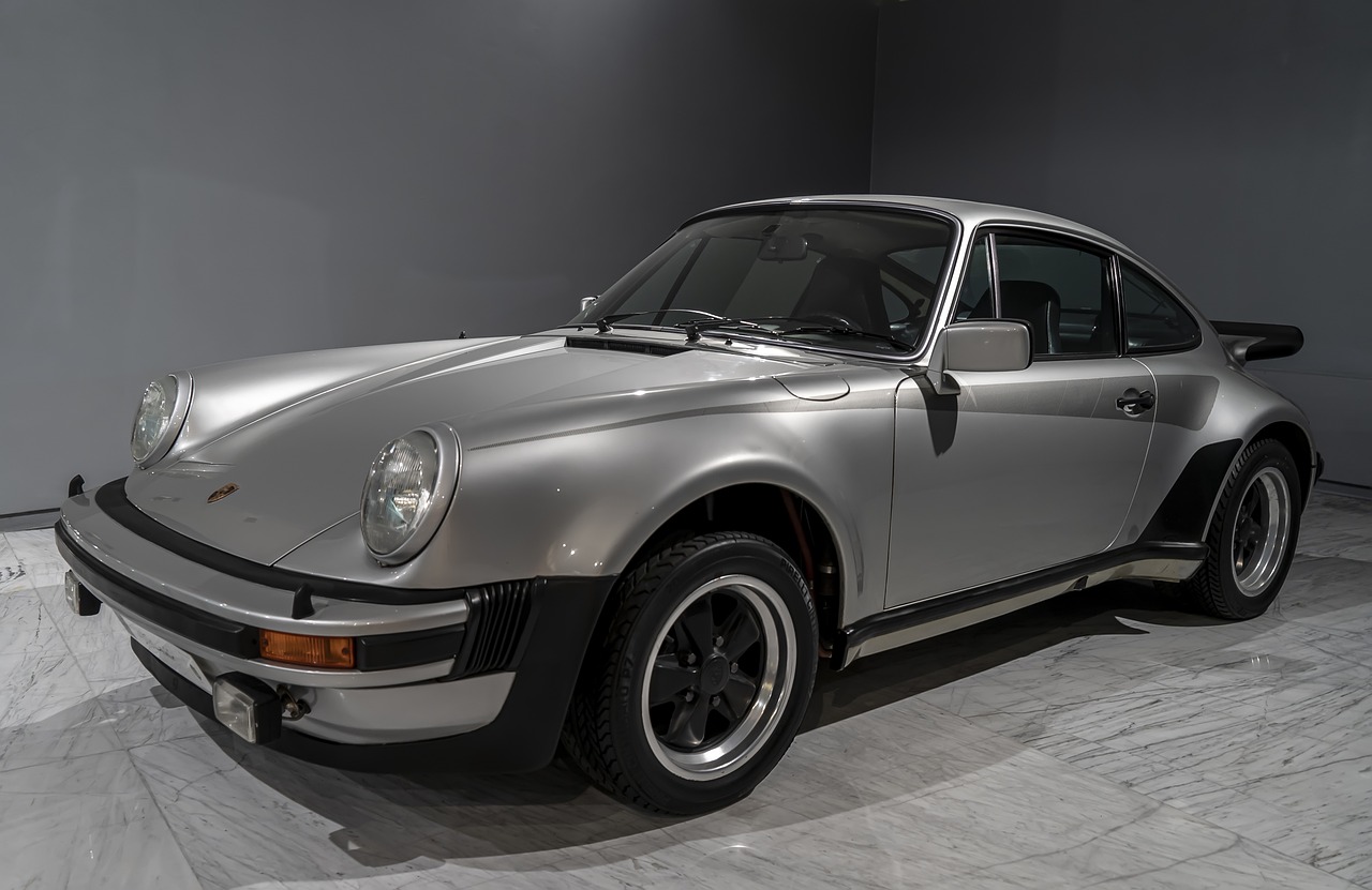 location d'une Porsche 911, le plaisir de la vitesse